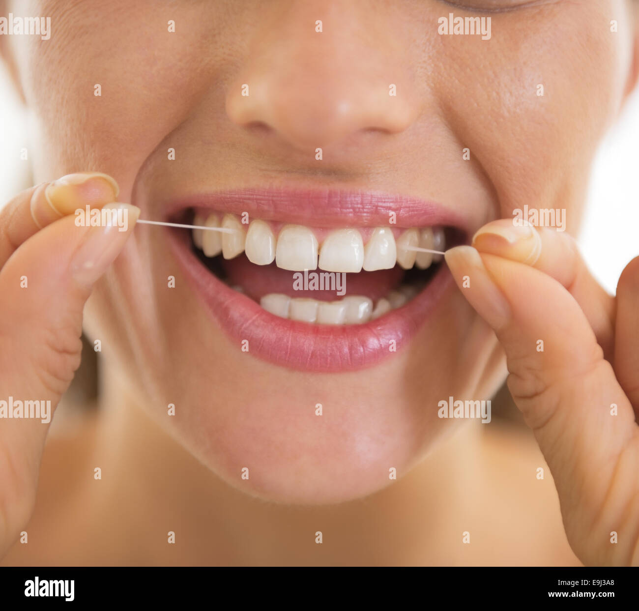 Dental floss hi-res stock photography and images - Alamy