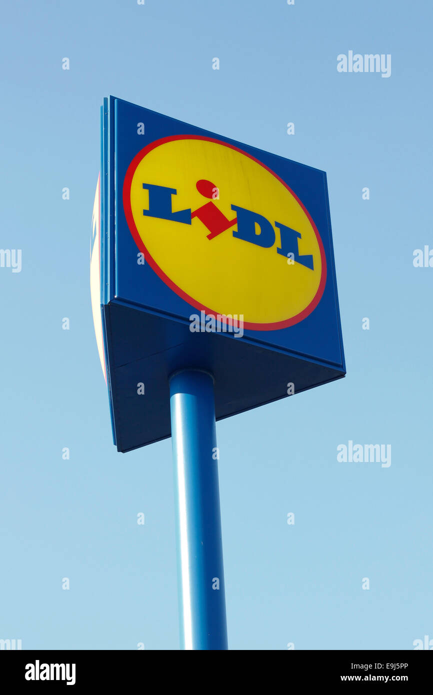 Lidl sign hi-res stock photography and images - Alamy