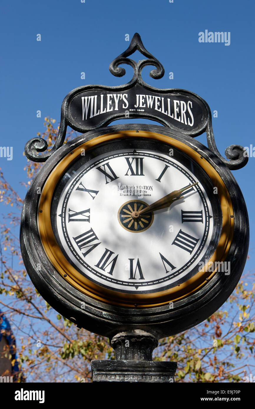 willeys jewellers clock made by memory station clock company on ...