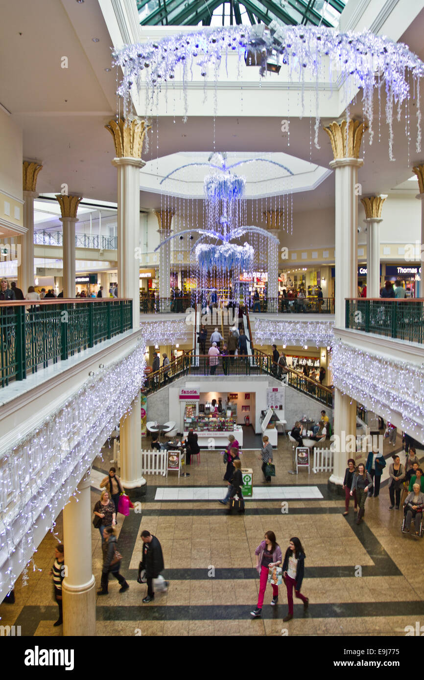 Meadowhall shopping centre in Sheffield, South Yorkshire, England Stock ...