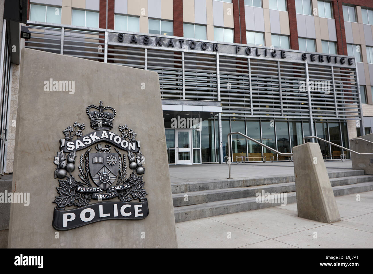 saskatoon police service main police station headquarters Saskatchewan ...