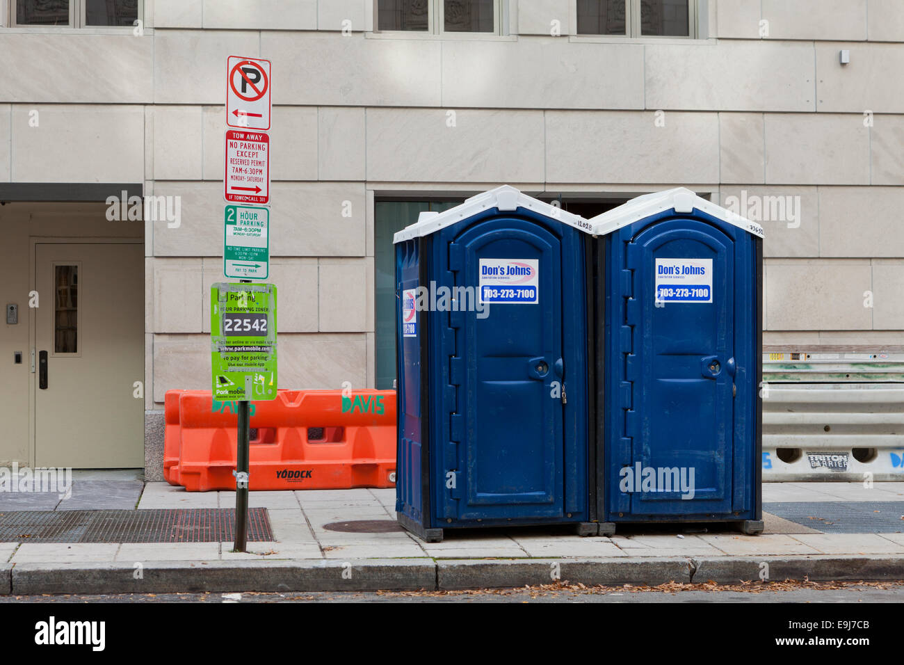 Porta Johns Stock Photos & Porta Johns Stock Images - Alamy