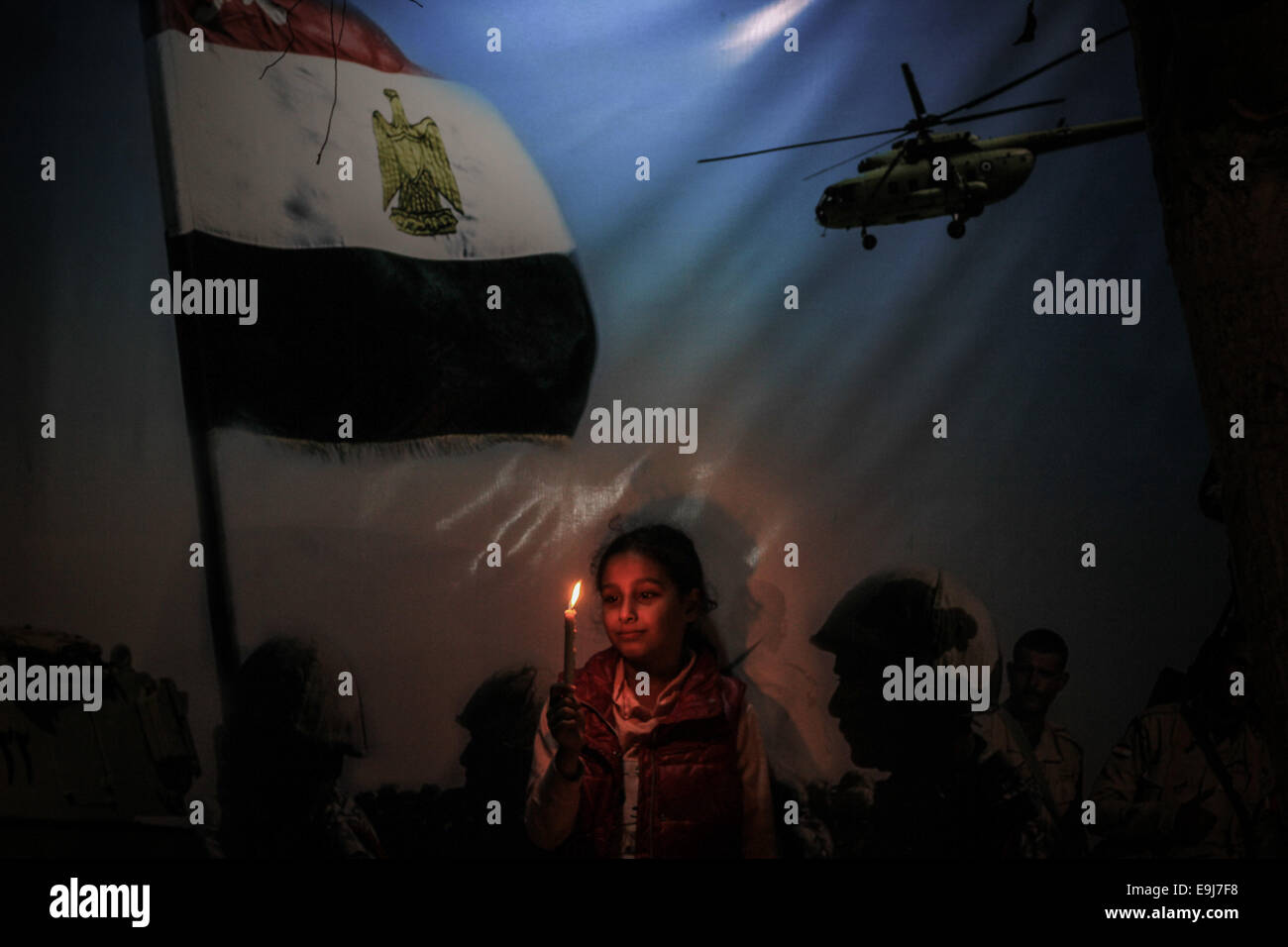 Gaza. 28th October, 2014. Palestinian children and families lit candles ...