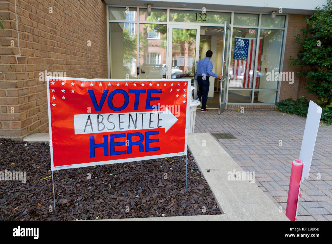 Absentee voting "Vote Here" sign - Alexandria, Virginia USA Stock Photo ...