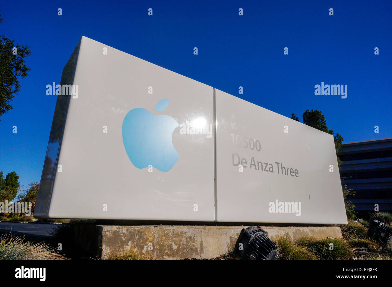 Apple Computer Company, Cupertino California USA Stock Photo - Alamy