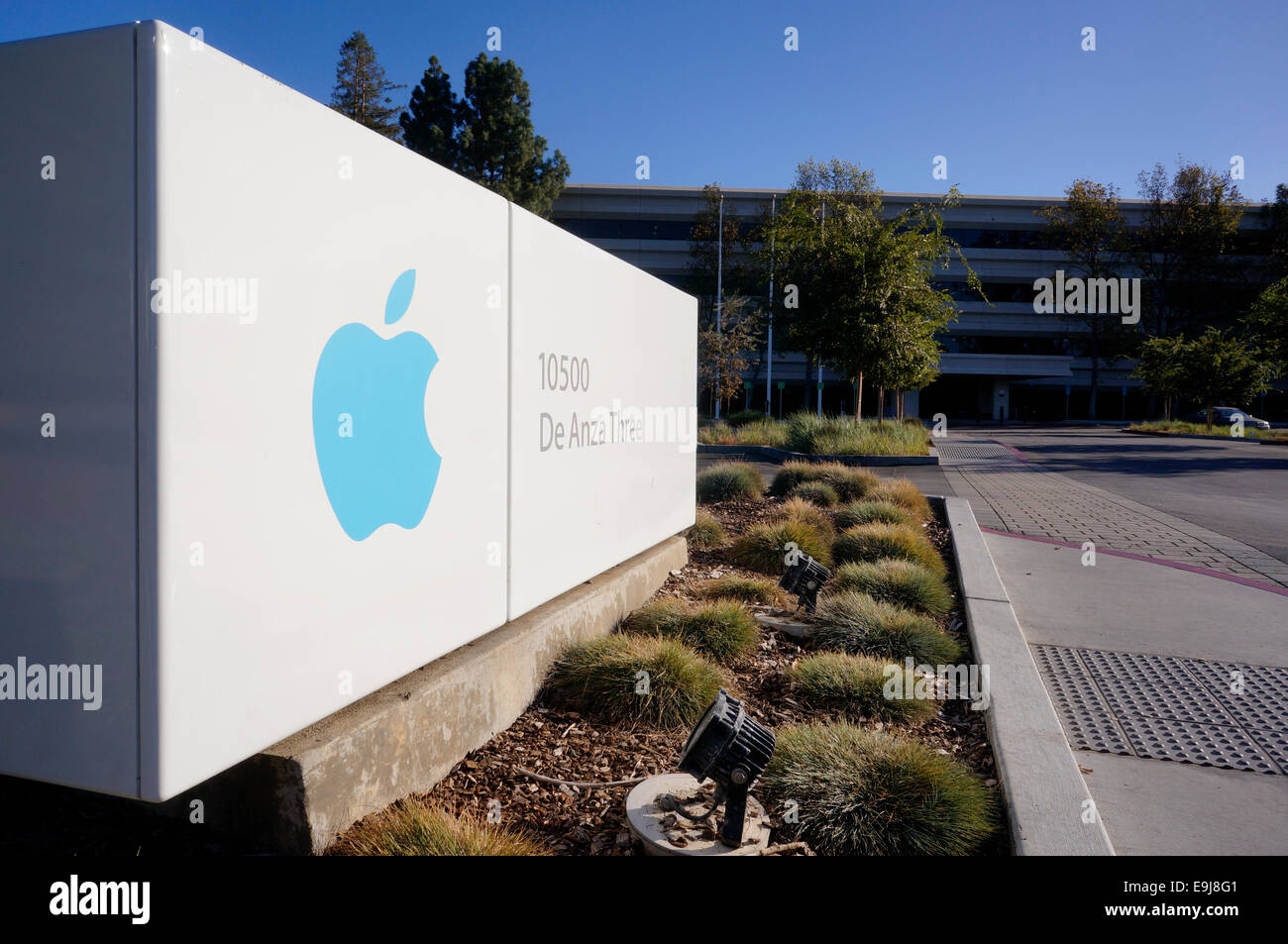 Apple Computer Company, Cupertino California USA Stock Photo - Alamy