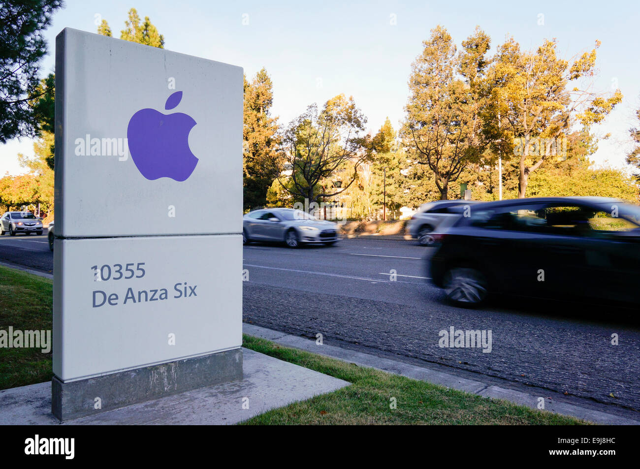 Apple Computer Company, Cupertino California USA Stock Photo - Alamy