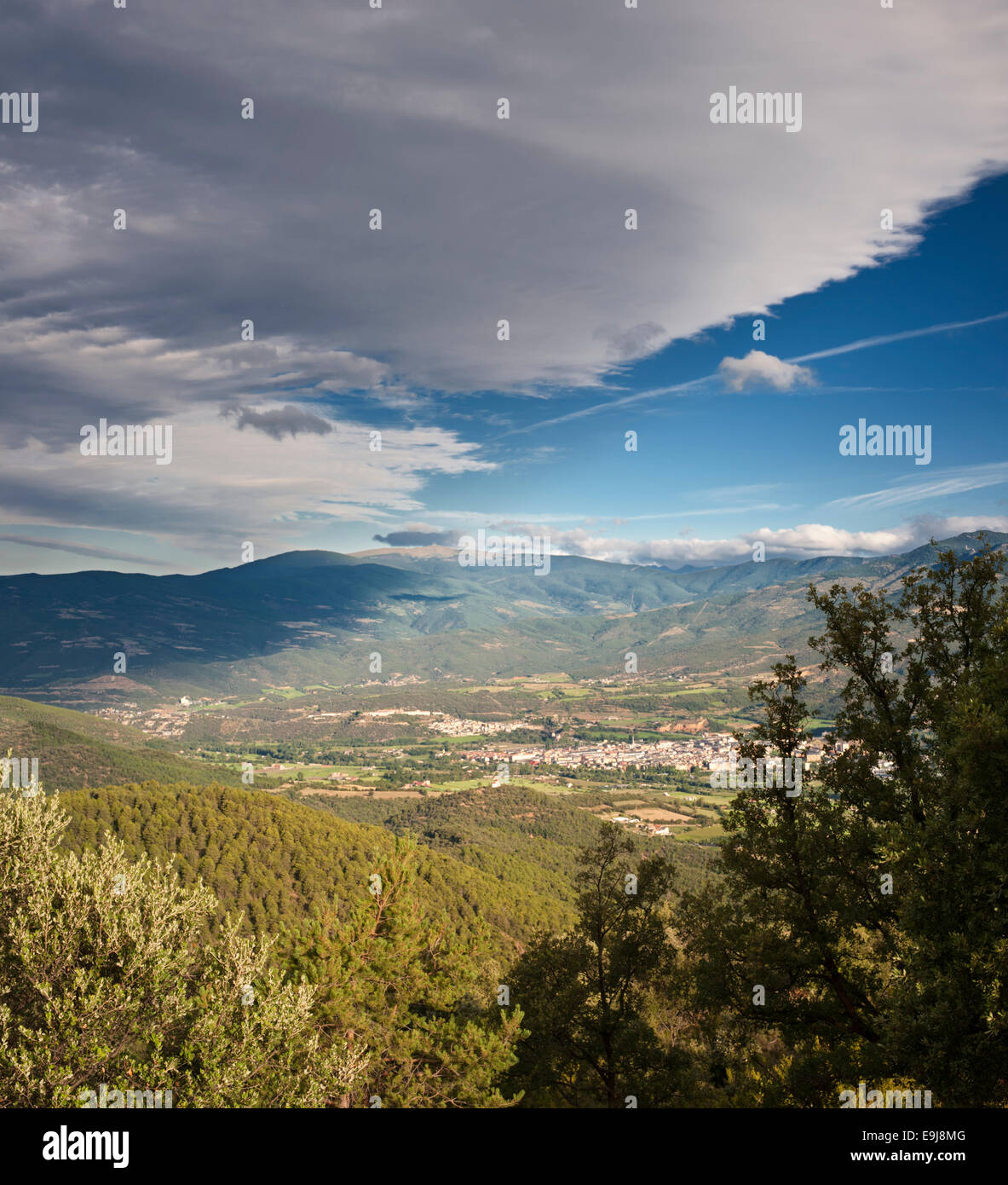 Catalonia pyrenees hi-res stock photography and images - Alamy