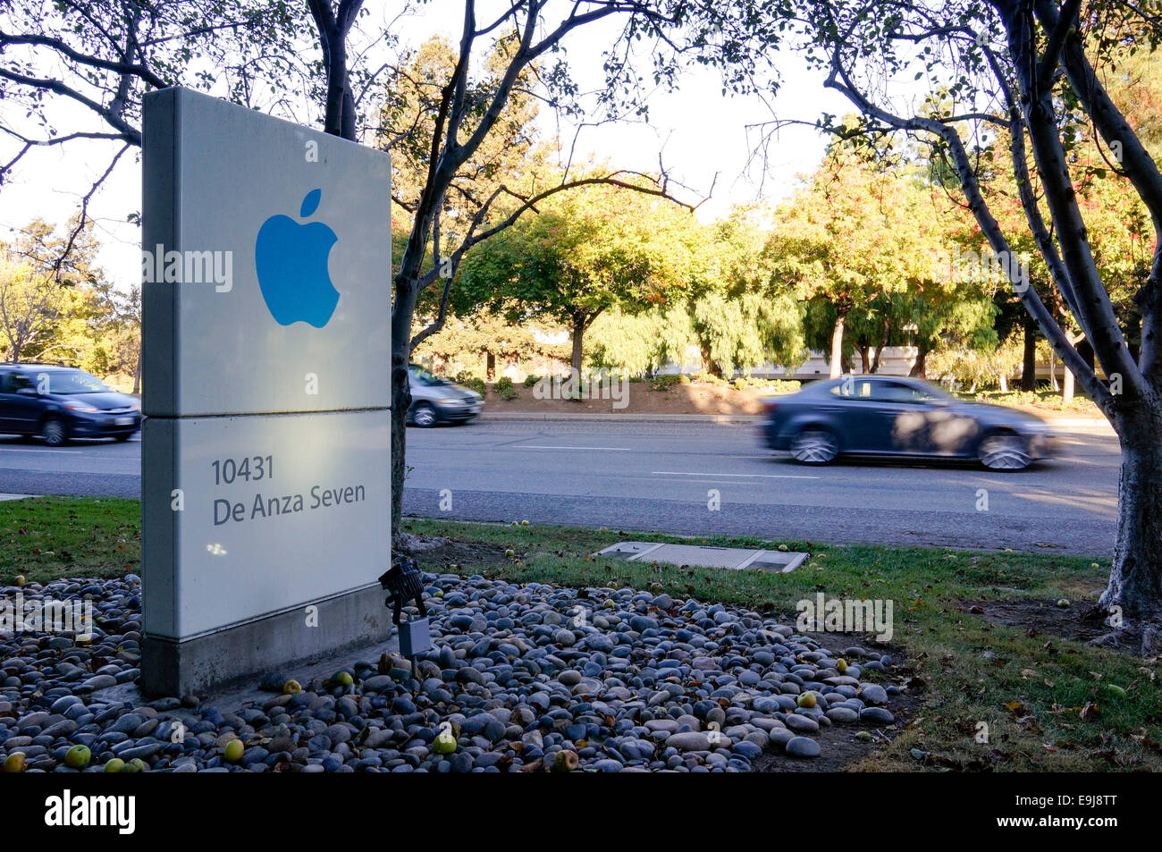 Apple Computer Company, Cupertino California USA Stock Photo - Alamy
