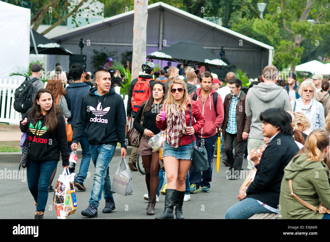 Multicultural festival hi-res stock photography and images - Alamy