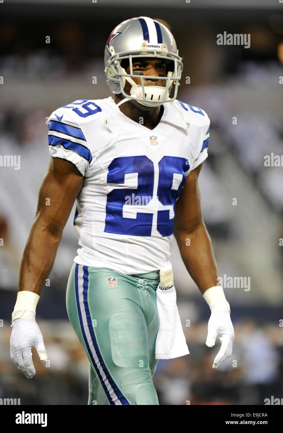 October 27, 2014: Dallas Cowboys running back DeMarco Murray #29 during ...