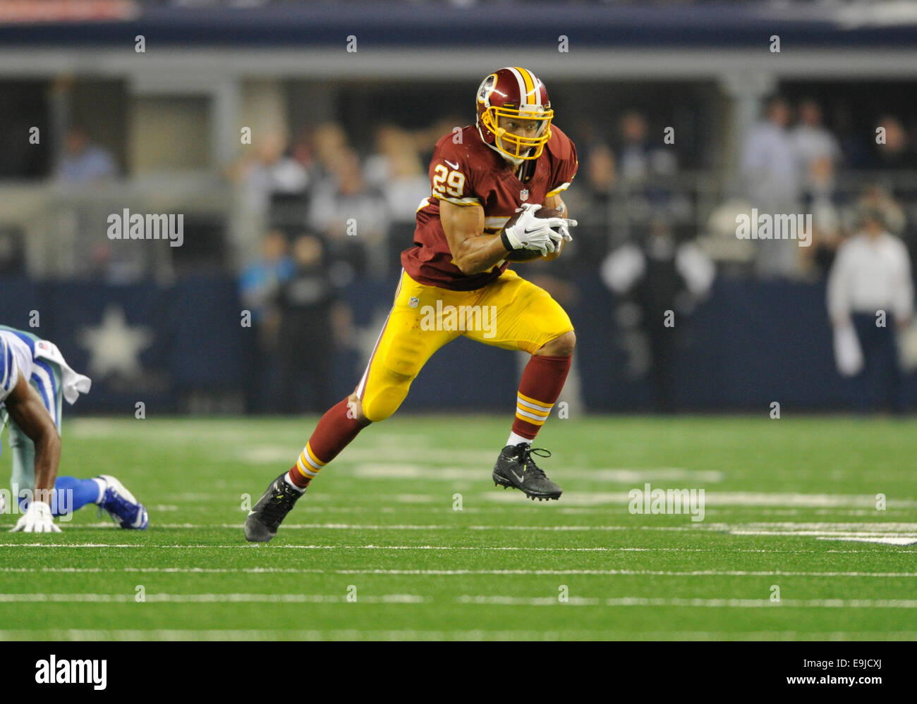October 27, 2014: Washington Redskins running back Roy Helu #29 during ...