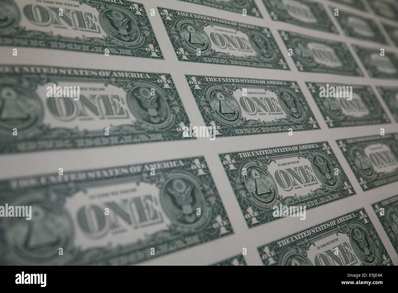 Uncut sheets of United States One Dollar ($1) bills during production ...