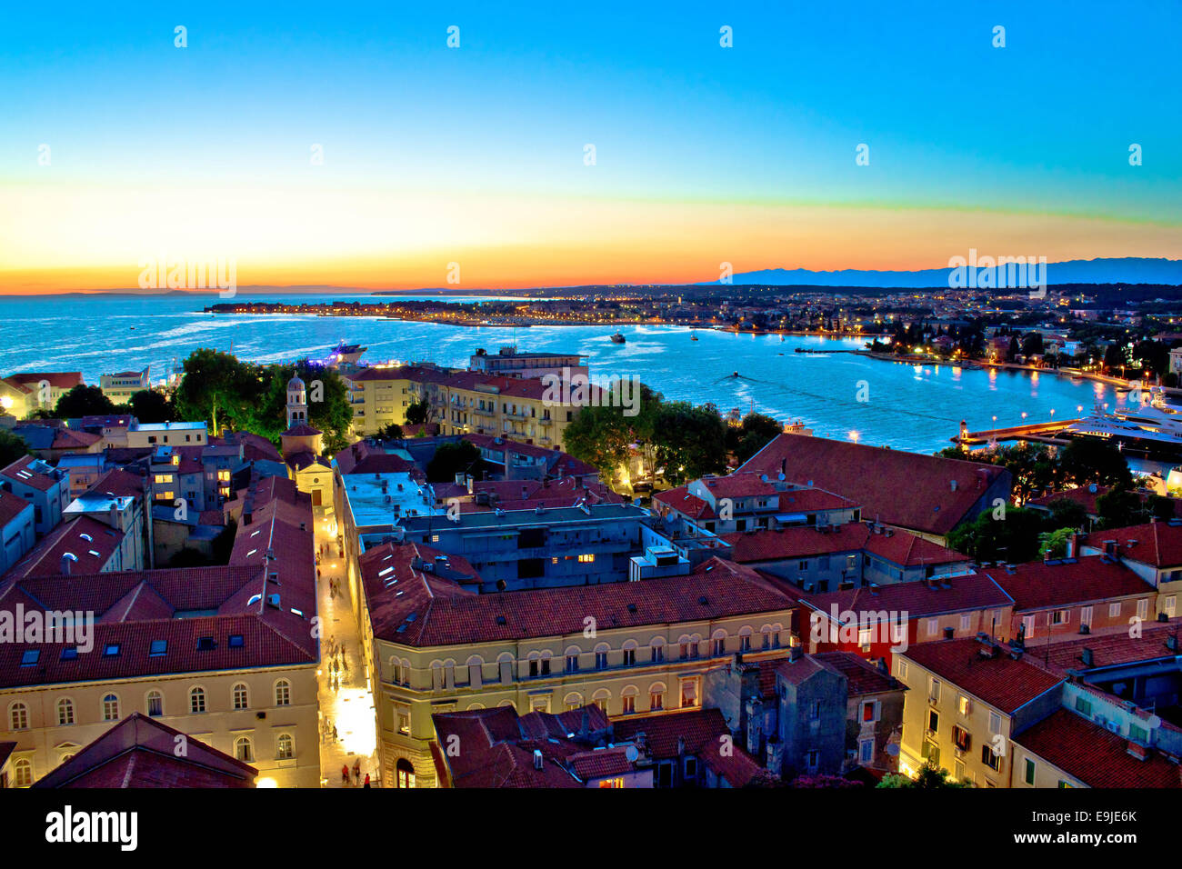 Nightscapes hi-res stock photography and images - Alamy