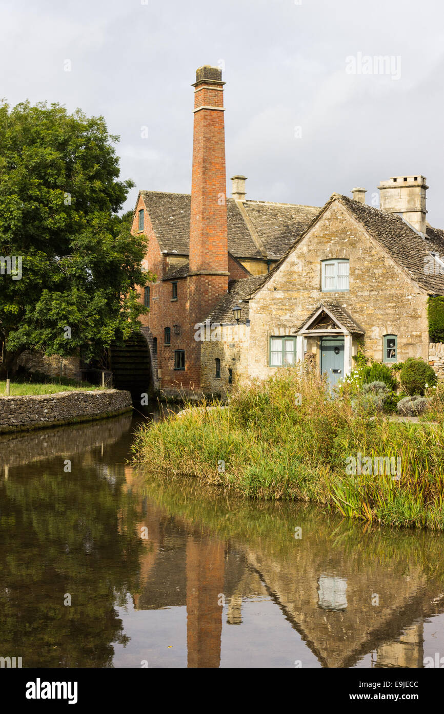 Old mill district hi-res stock photography and images - Alamy
