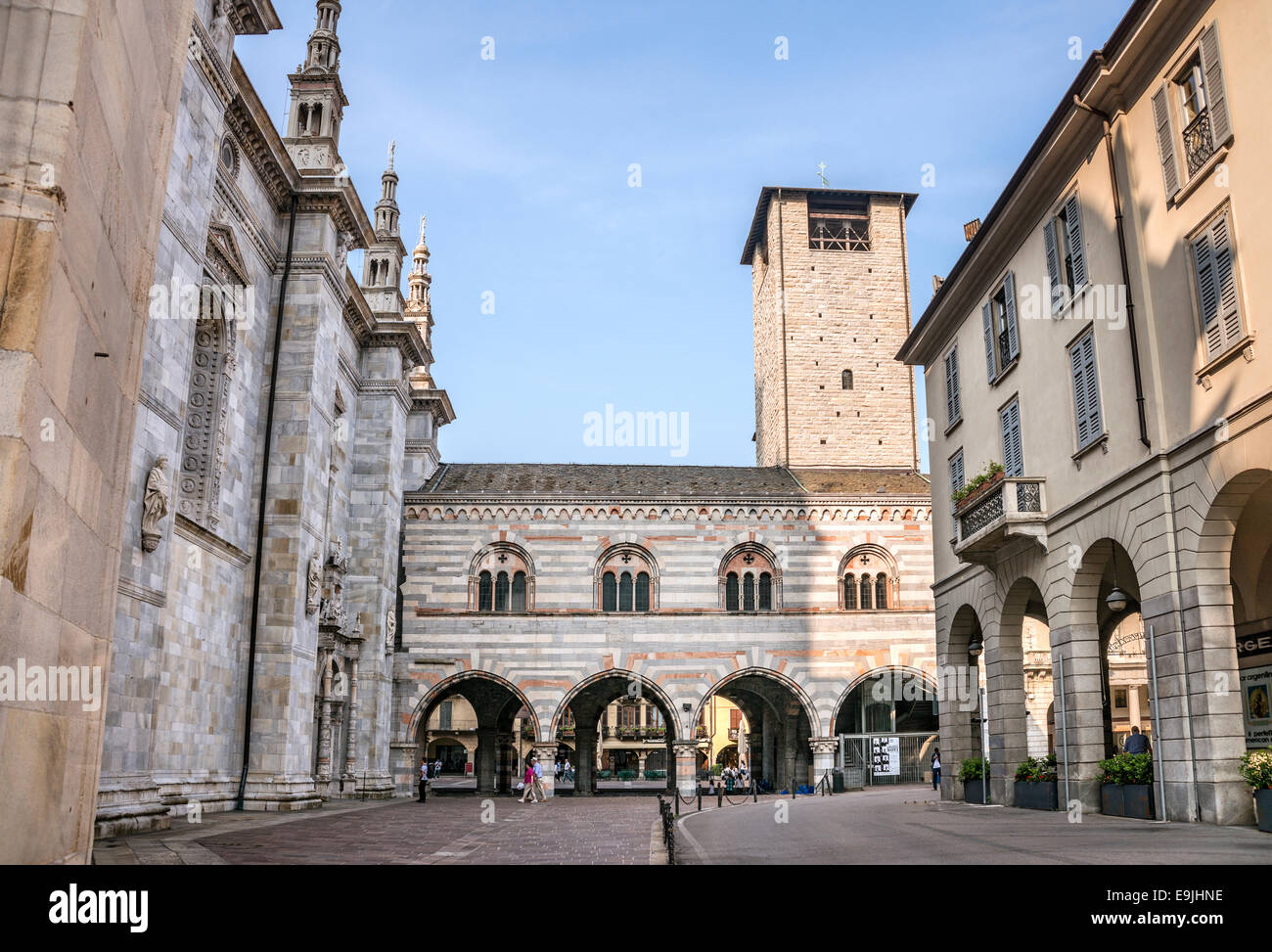 Como cathedral hi-res stock photography and images - Alamy