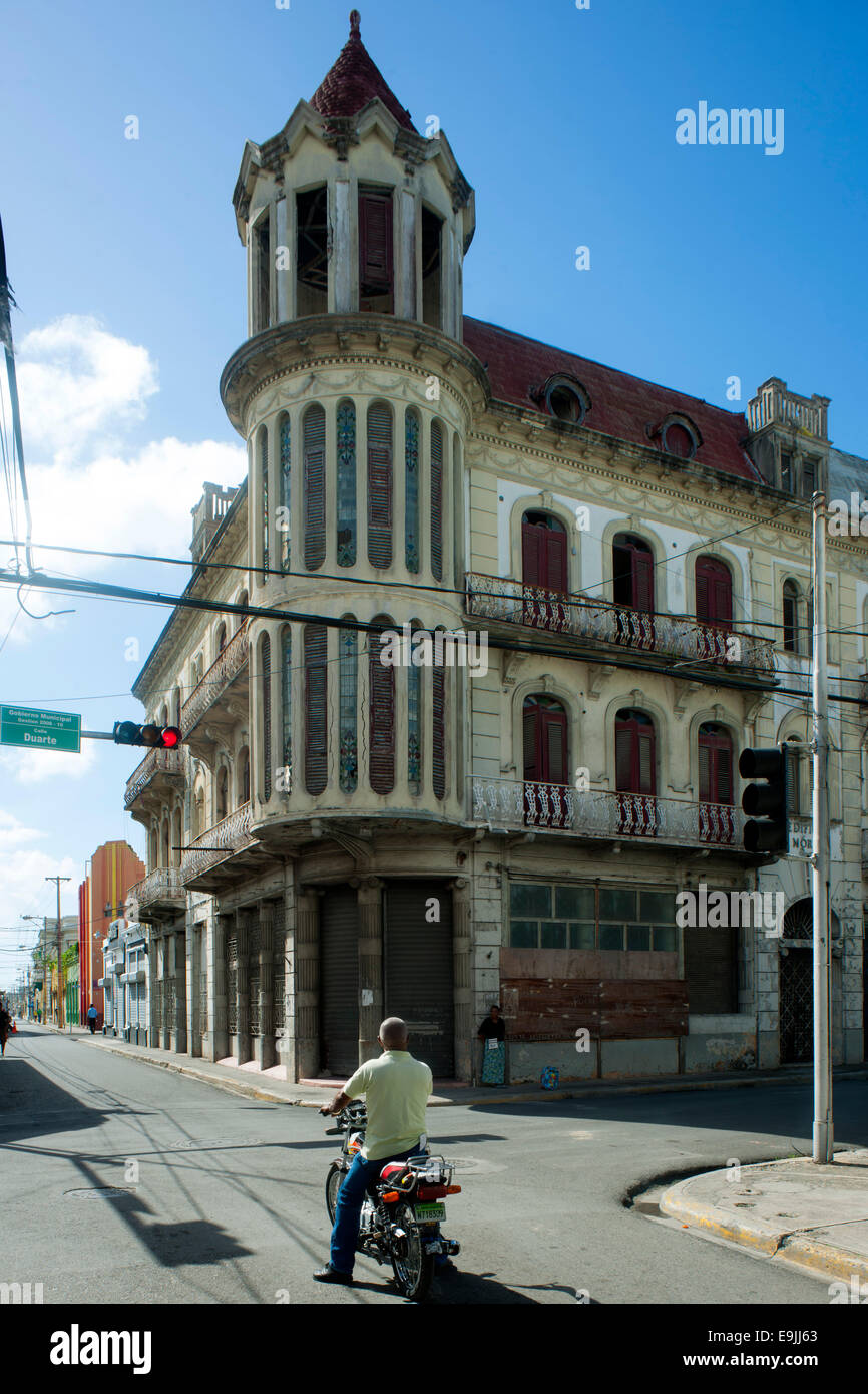 Dominikanische Republik, Osten, San Pedro de Macoris, Edificio Morey ...