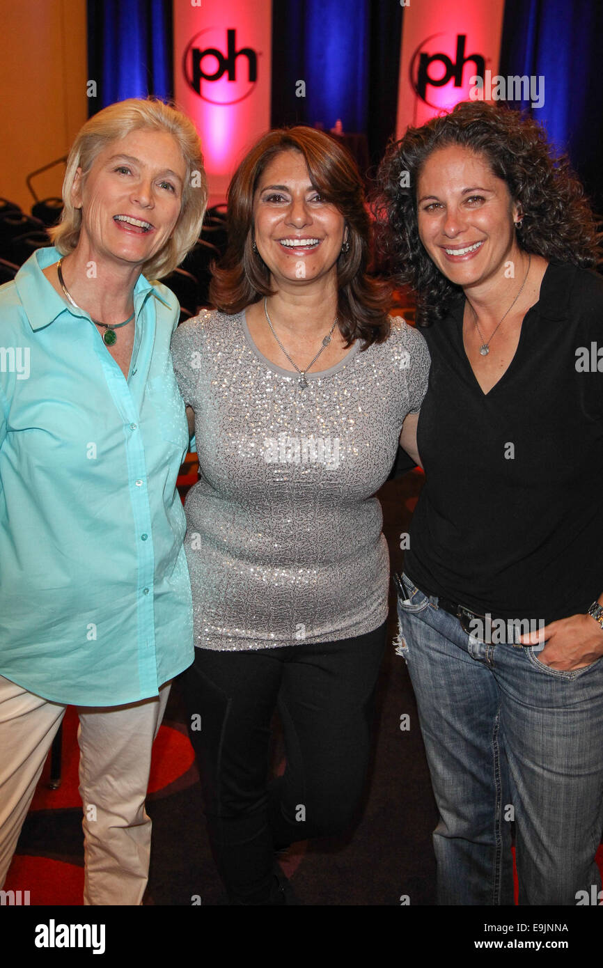 Dinah Vegas Day 1 - Funny Girlz Featuring: Poppy Champlin,Sandy Sachs ...