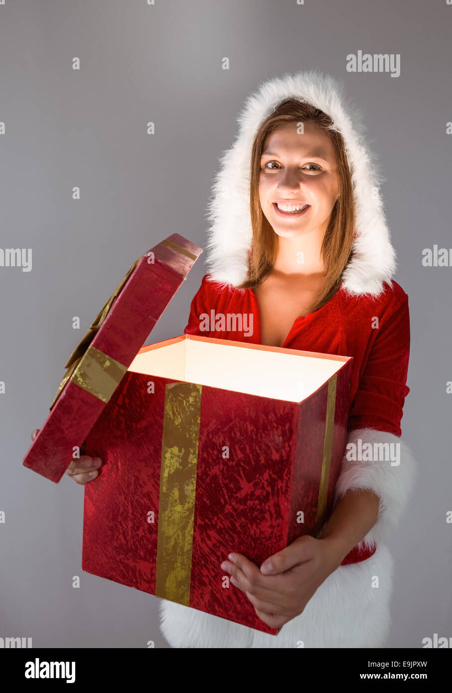 Camera opening hi-res stock photography and images - Alamy