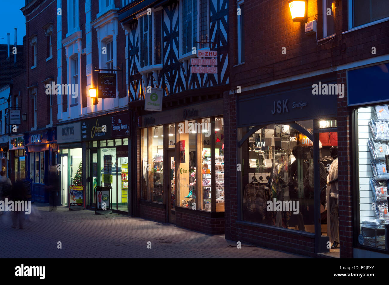 Shopping lichfield staffordshire hi-res stock photography and images ...