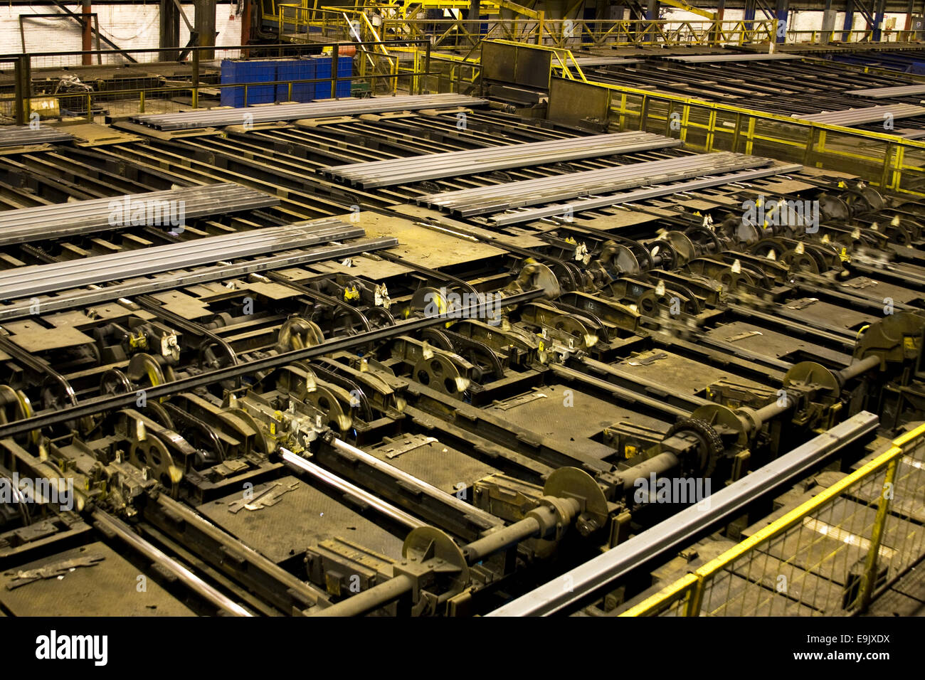 Load handling hi-res stock photography and images - Alamy