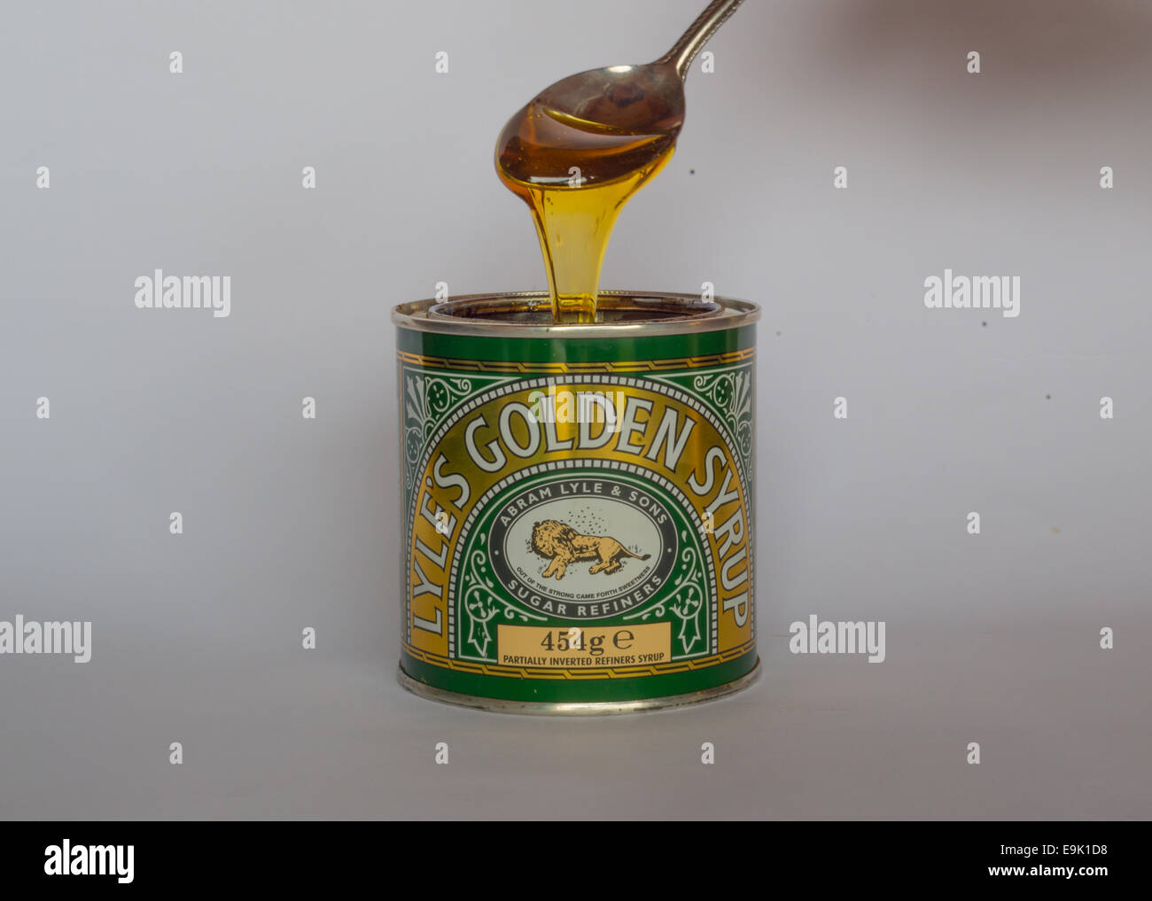Golden syrup hi-res stock photography and images - Alamy