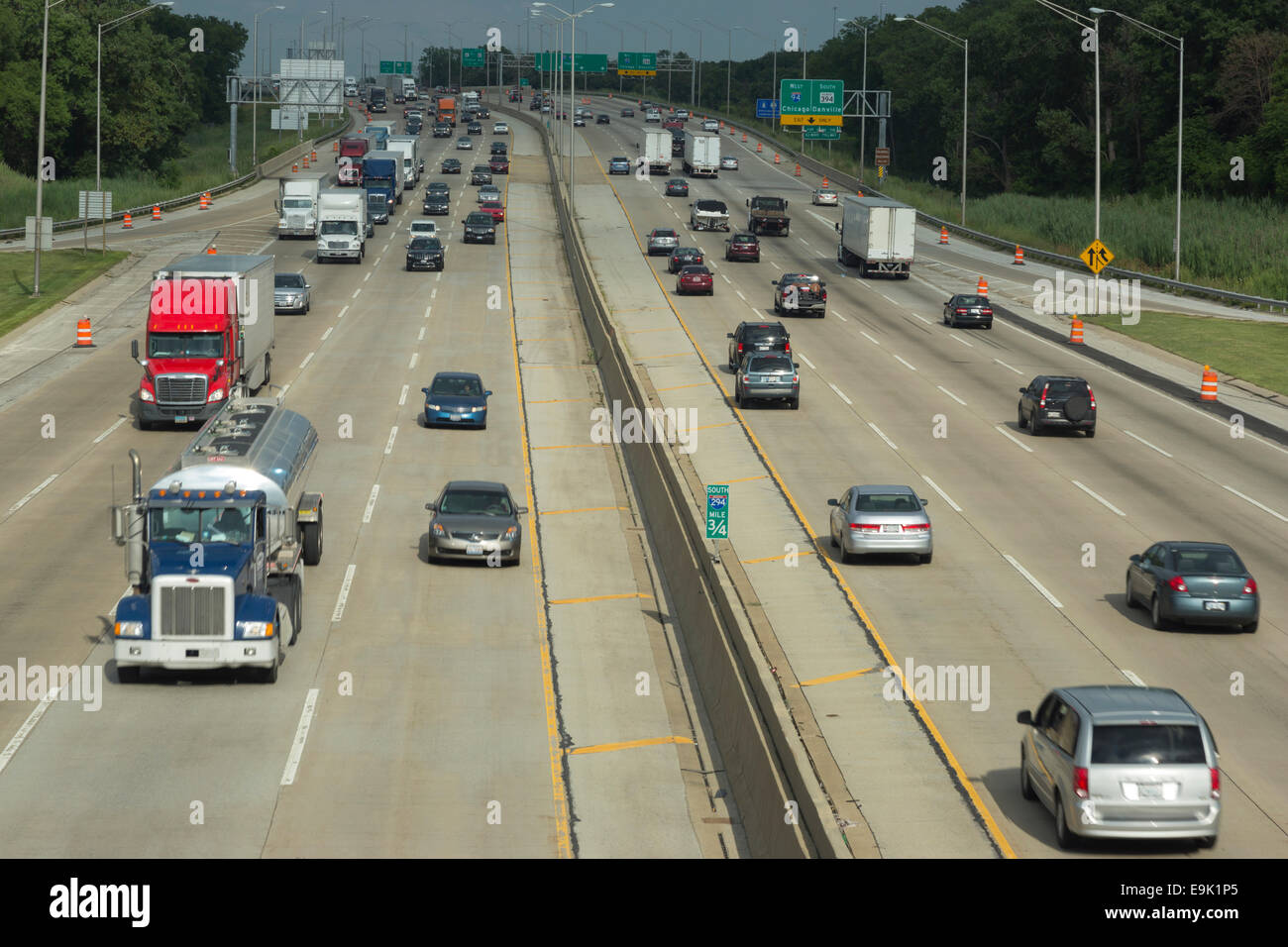 Traffic interstate highway hi-res stock photography and images - Alamy