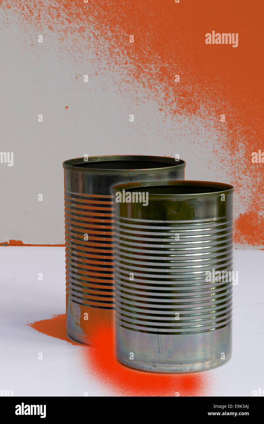 Two stacked cans hi-res stock photography and images - Alamy