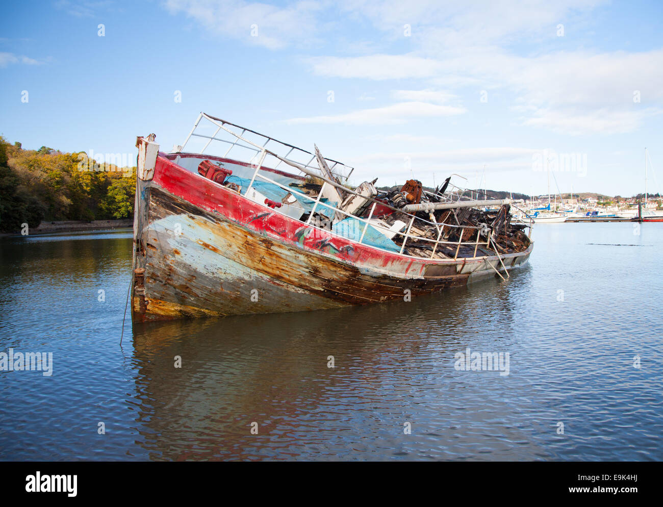 Burnt out boat hi-res stock photography and images - Alamy