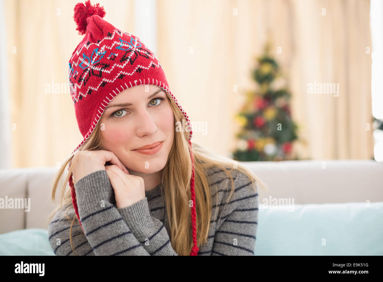 Clothes sitting hi-res stock photography and images - Alamy