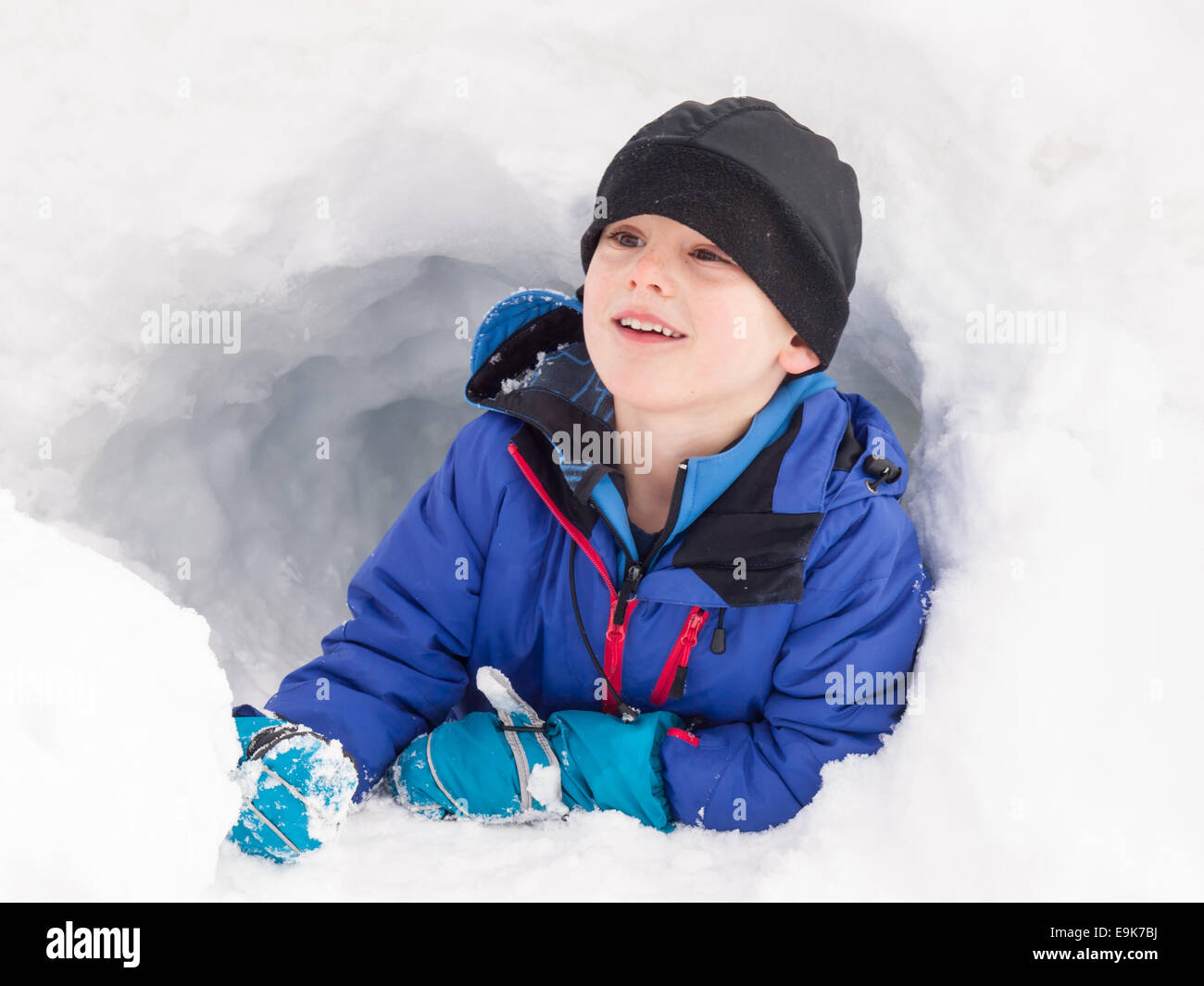 Kids winter clothes hi-res stock photography and images - Alamy