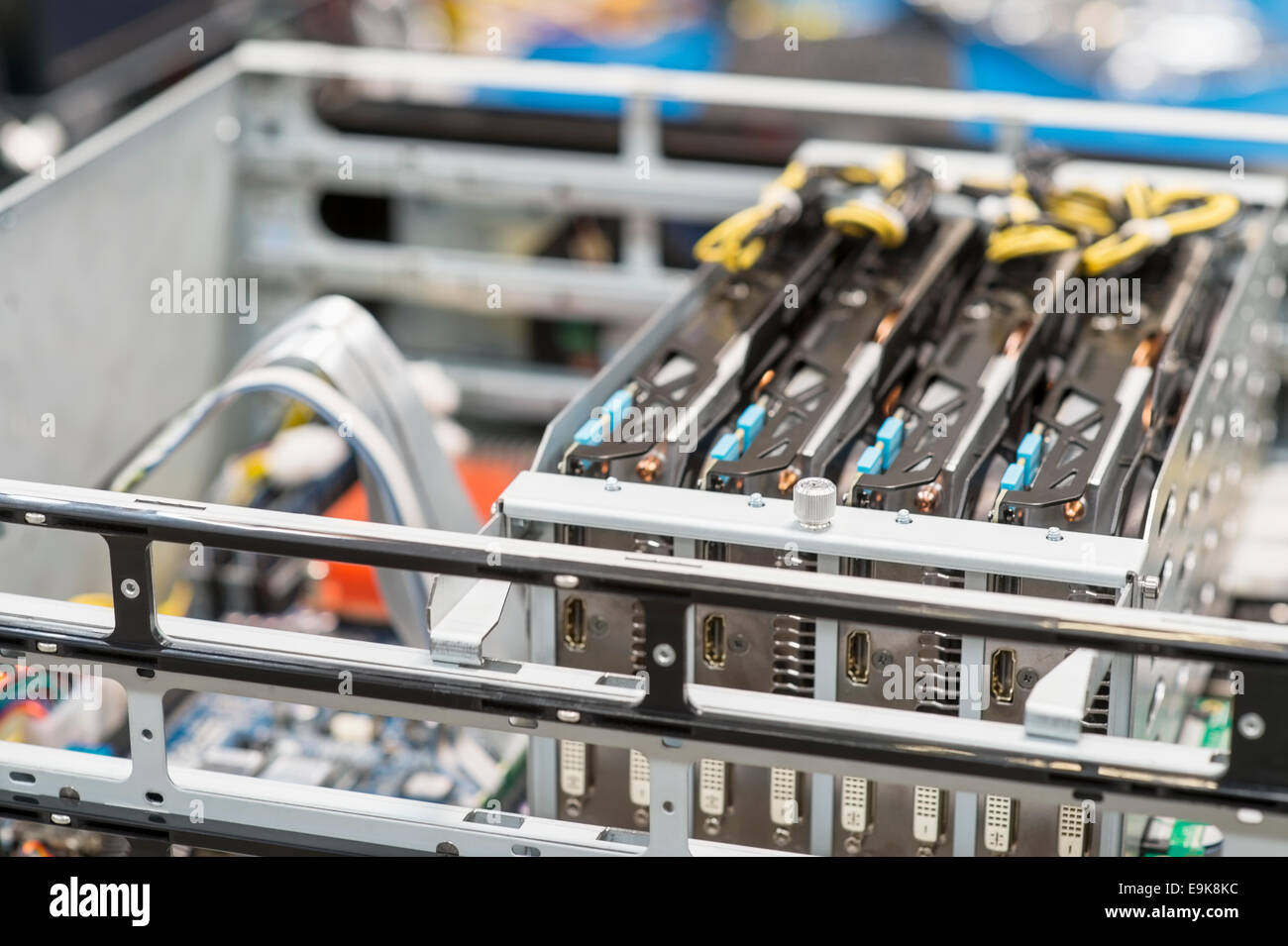 Technology in manufacturing hi-res stock photography and images - Alamy