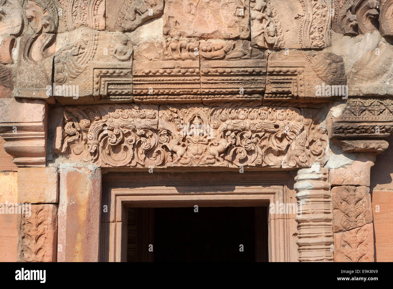Lintel of temple hi-res stock photography and images - Alamy