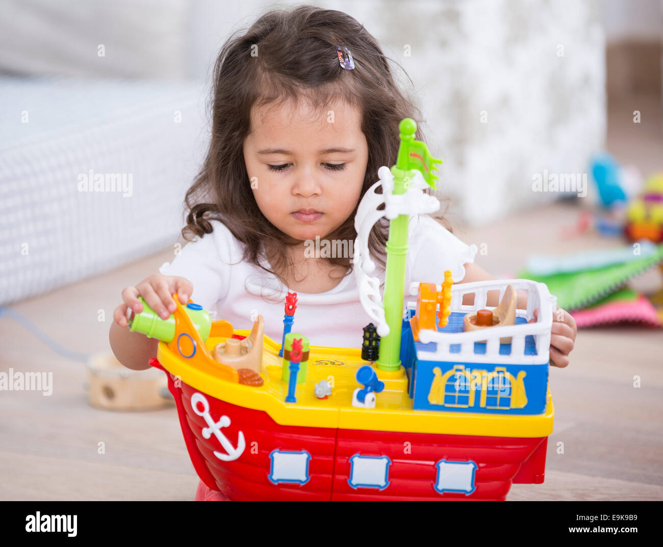 Girl on ship hi-res stock photography and images - Alamy