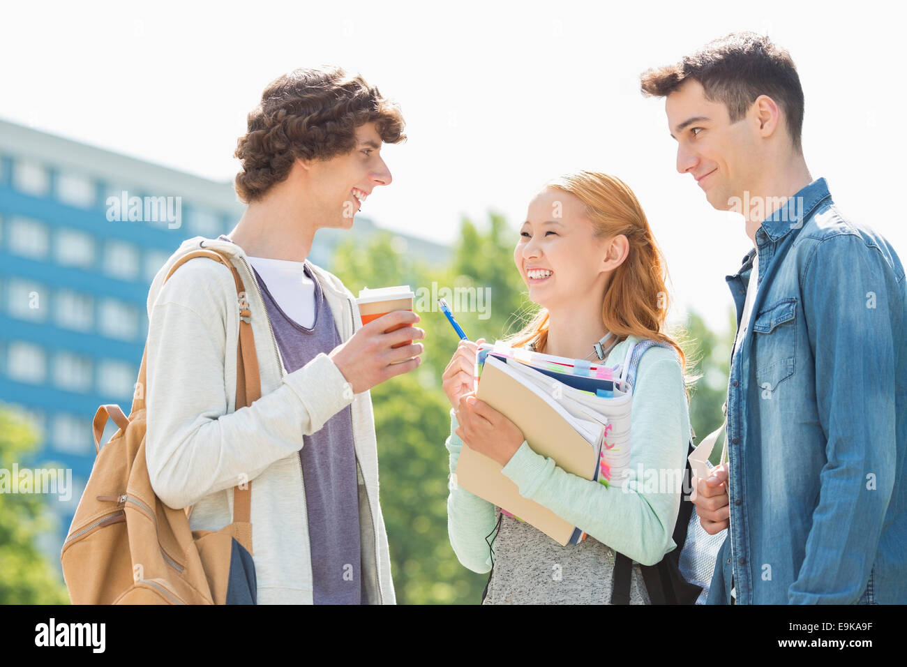 Happy university students hi-res stock photography and images - Alamy