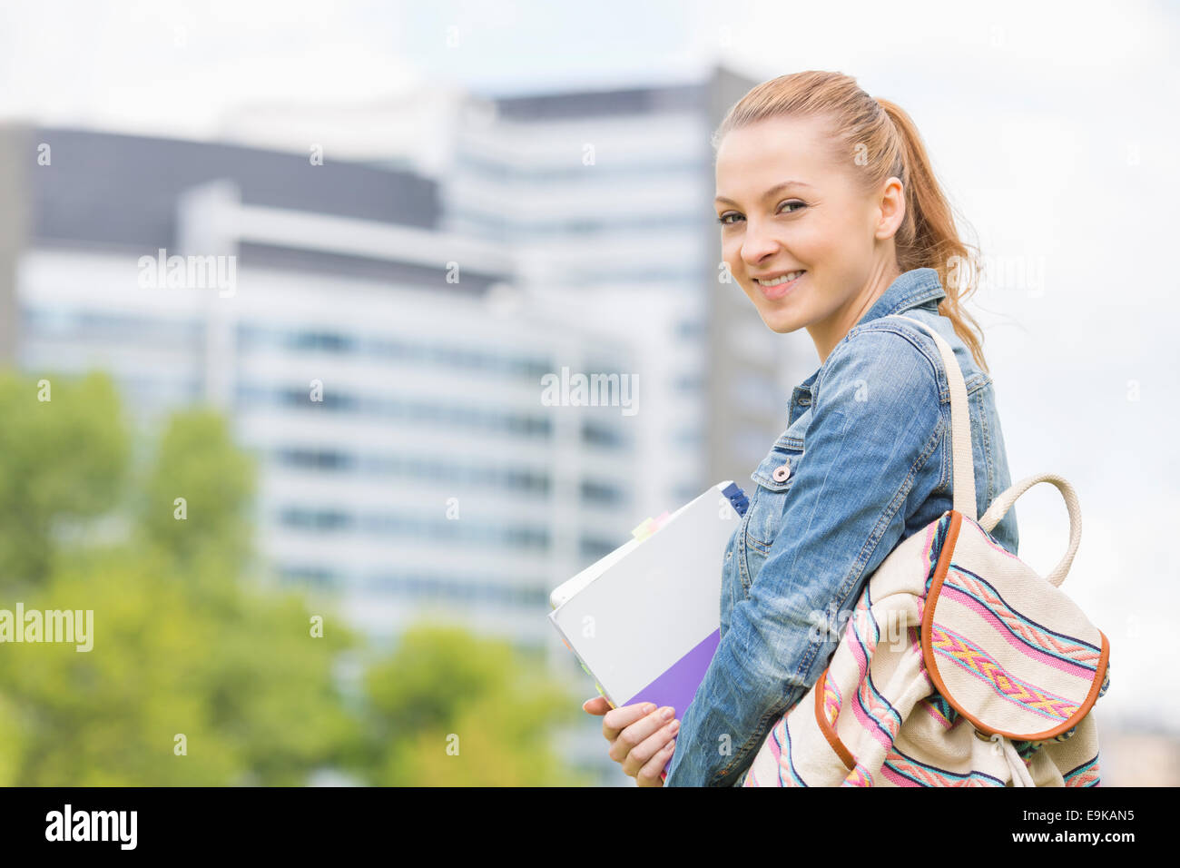 Female college student standing campus hi-res stock photography and ...