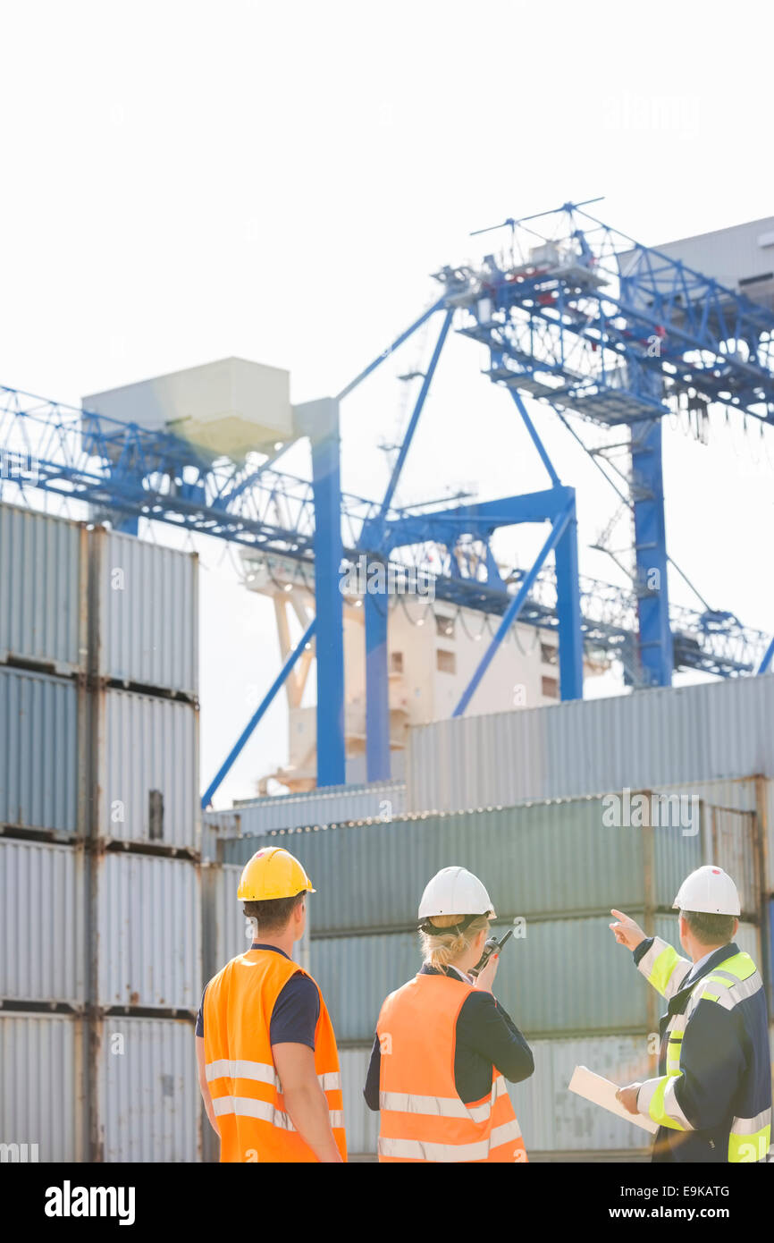 Inspecting shipping containers hi-res stock photography and images - Alamy
