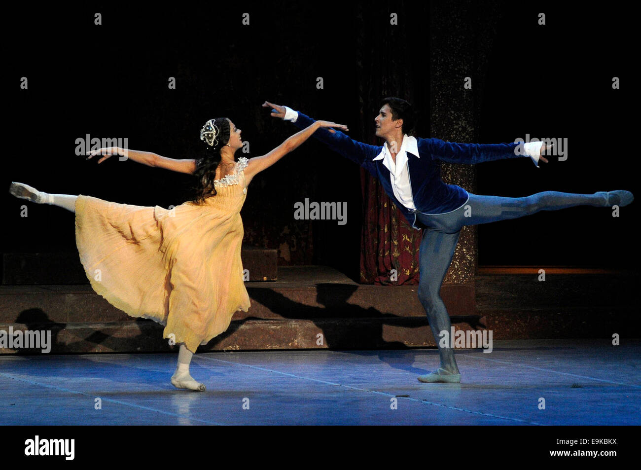 Havana ballet festival hi-res stock photography and images - Alamy