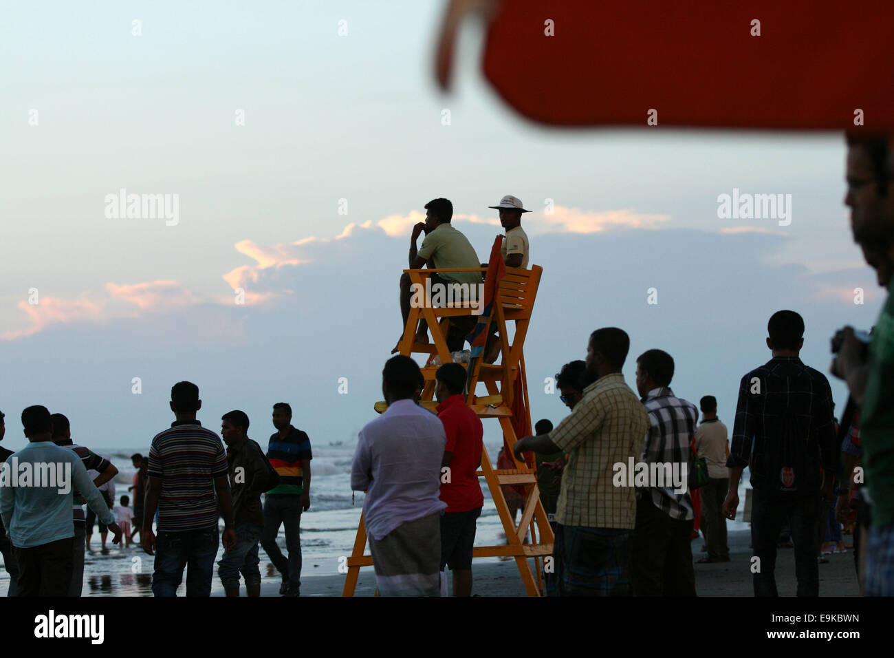 Bangladesh, Cox bazaar 16 October 2014. People gather at Cox's Bazaar ...