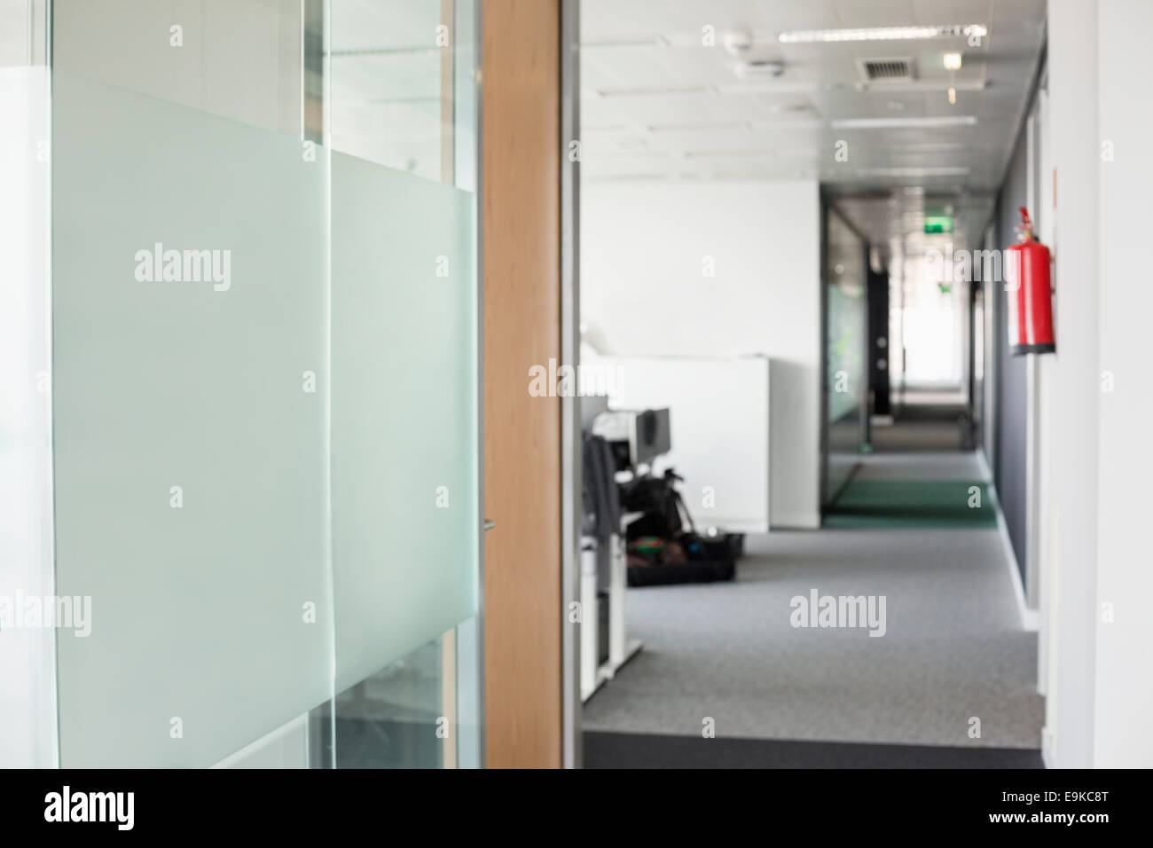 Office interior design passage hi-res stock photography and images - Alamy