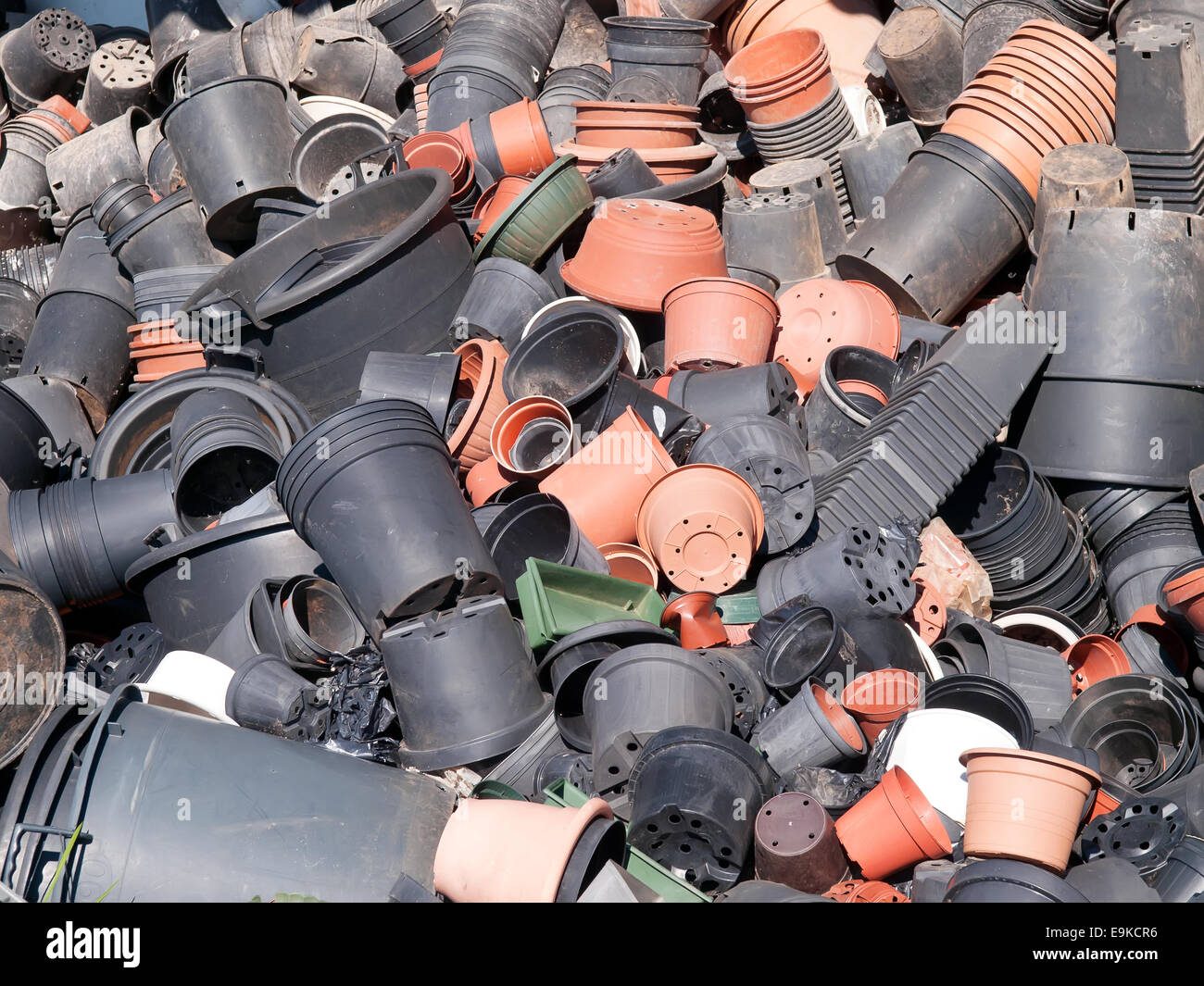 pile of plastic flower pots Stock Photo - Alamy