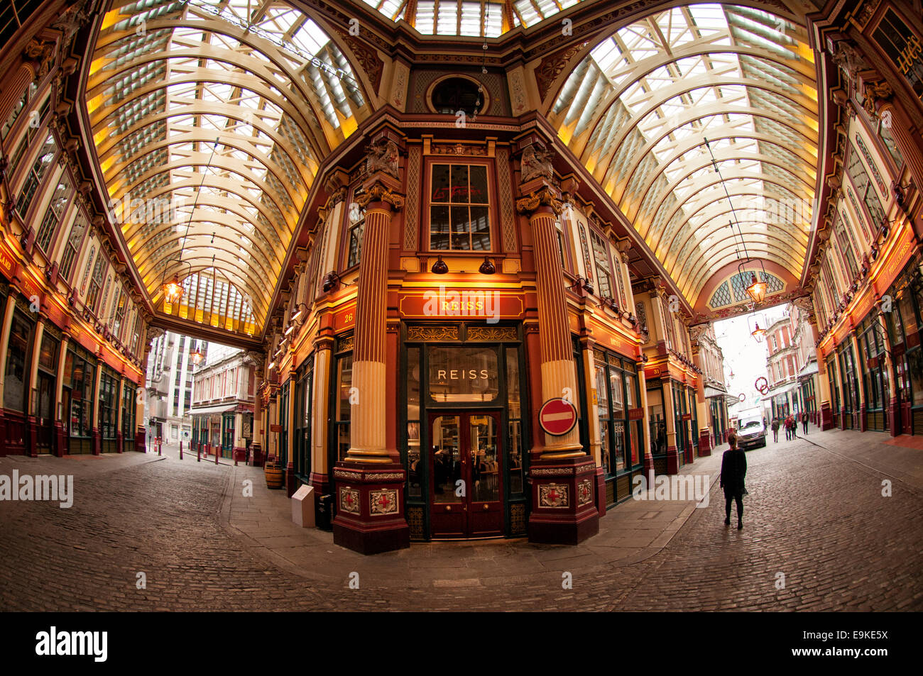 Reiss hi-res stock photography and images - Alamy