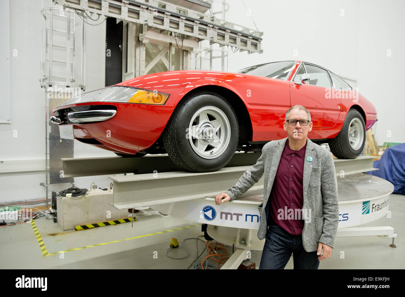 Nick veasey hi-res stock photography and images - Alamy