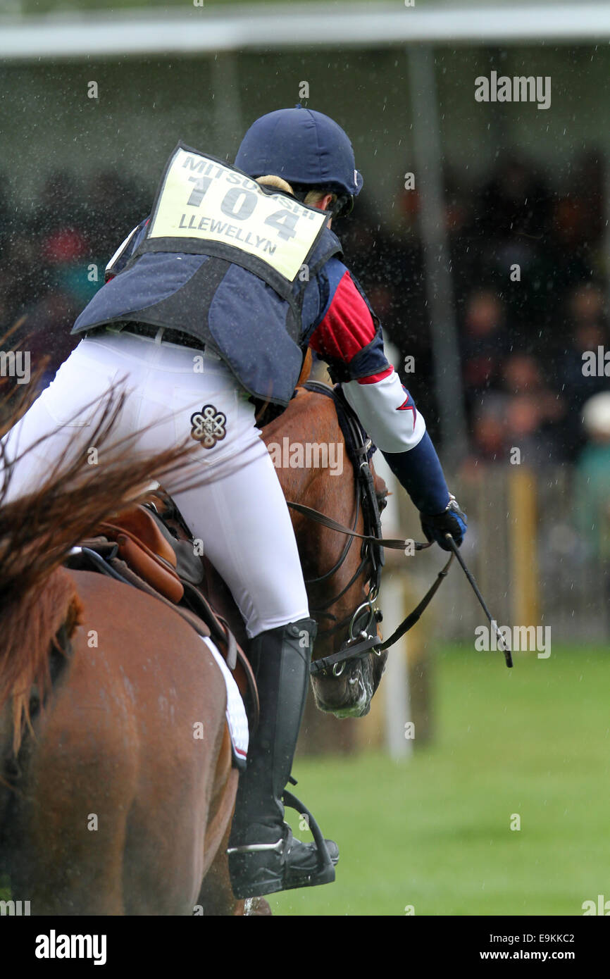 Emily Llewellyn (Great Britain) riding Greenlawn Sky High cross country ...
