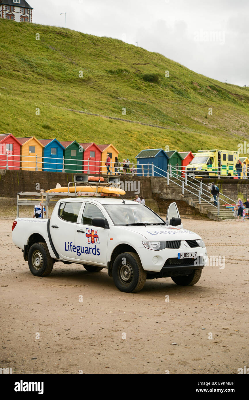 Rnli lifeguard pickup truck utility vehicle hi-res stock photography ...