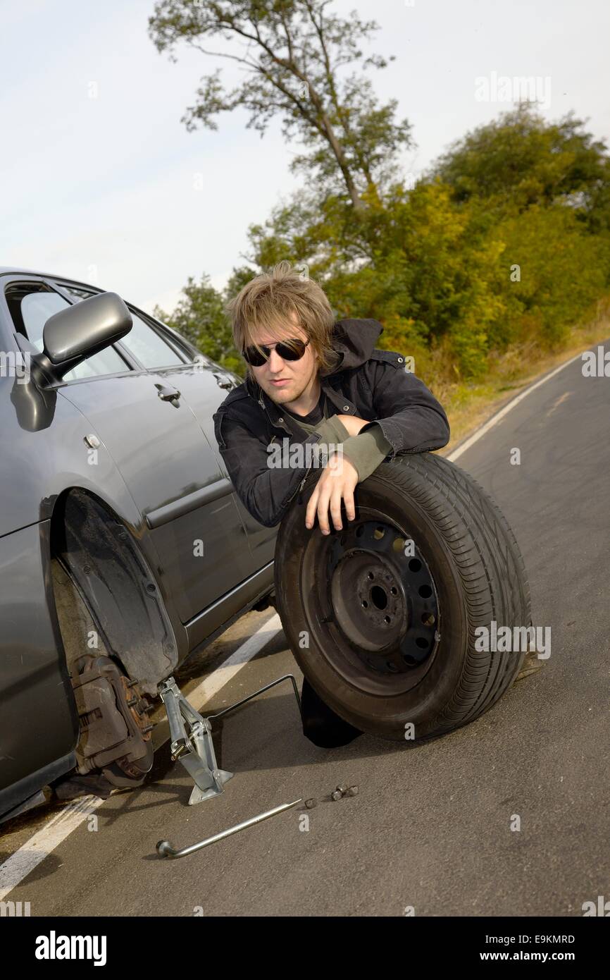 Car tyre change hi-res stock photography and images - Alamy