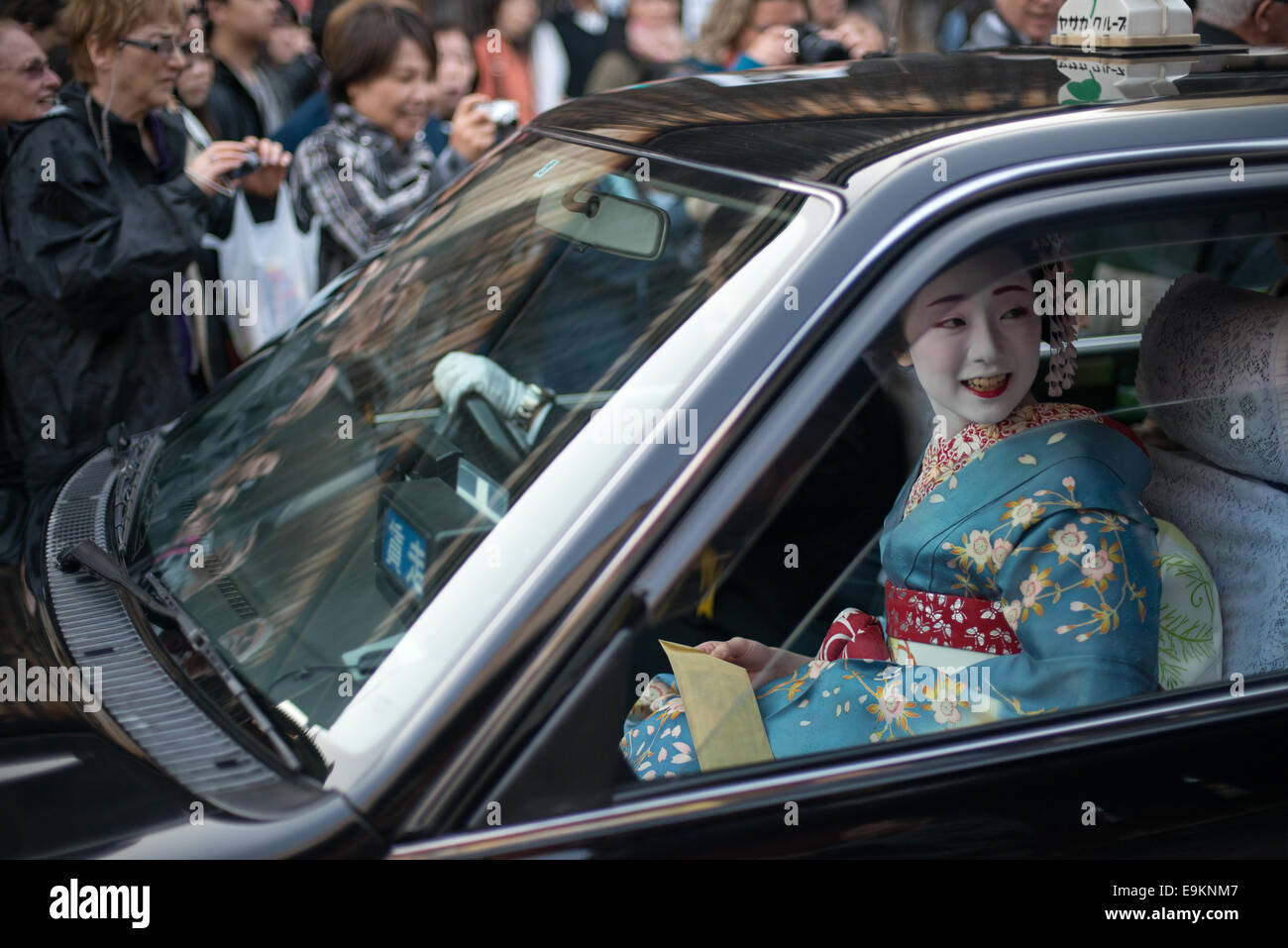 Gion geisha maiko kyoto tea house High Resolution Stock Photography and ...