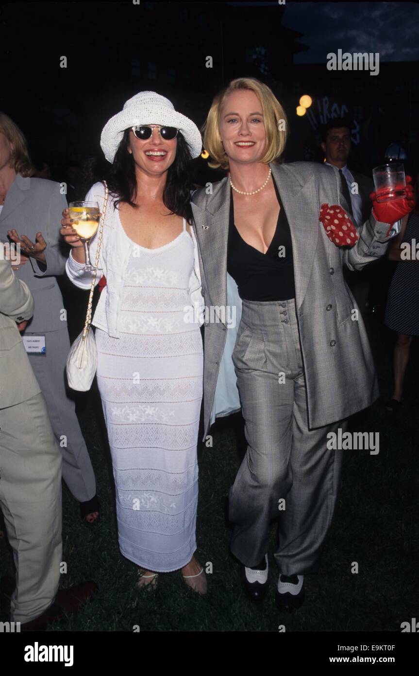 CYBILL SHEPHERD Fran Drescher.CBS summer 1997 press tour party in ...