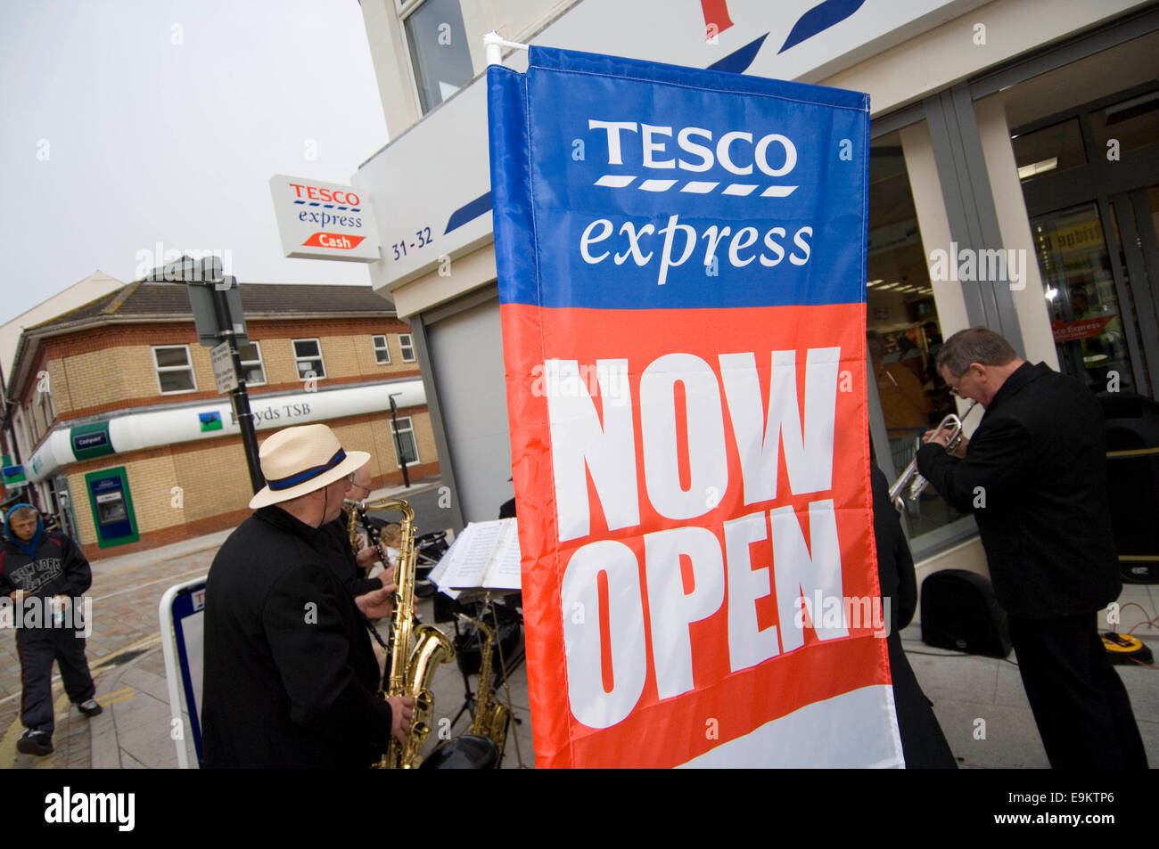 Tesco Express store Stock Photo - Alamy