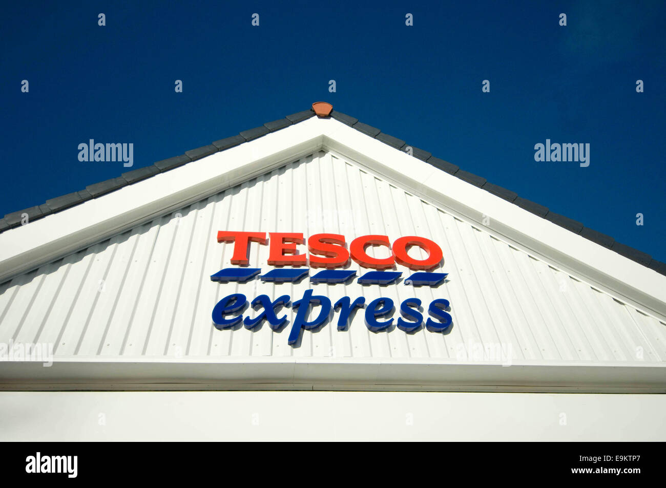 Tesco Express store Stock Photo - Alamy